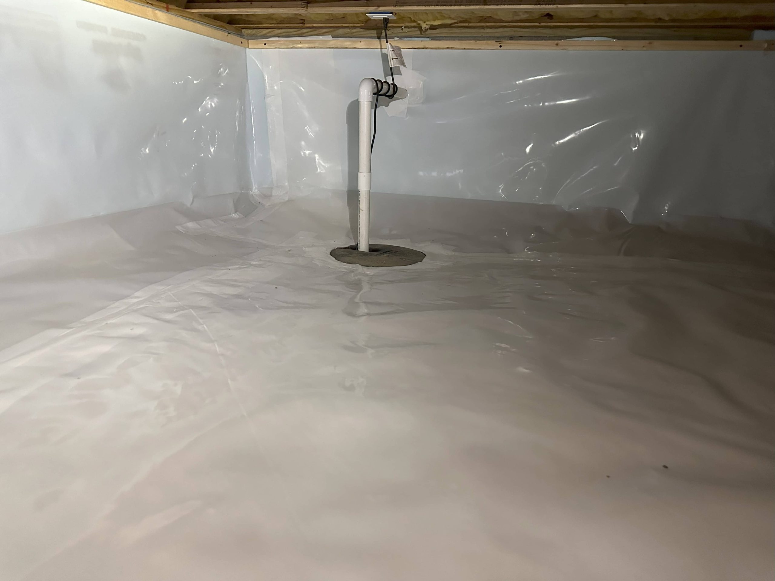 Crawl Space Drainage Solutions | Crawlspace Doctor Bloomington
